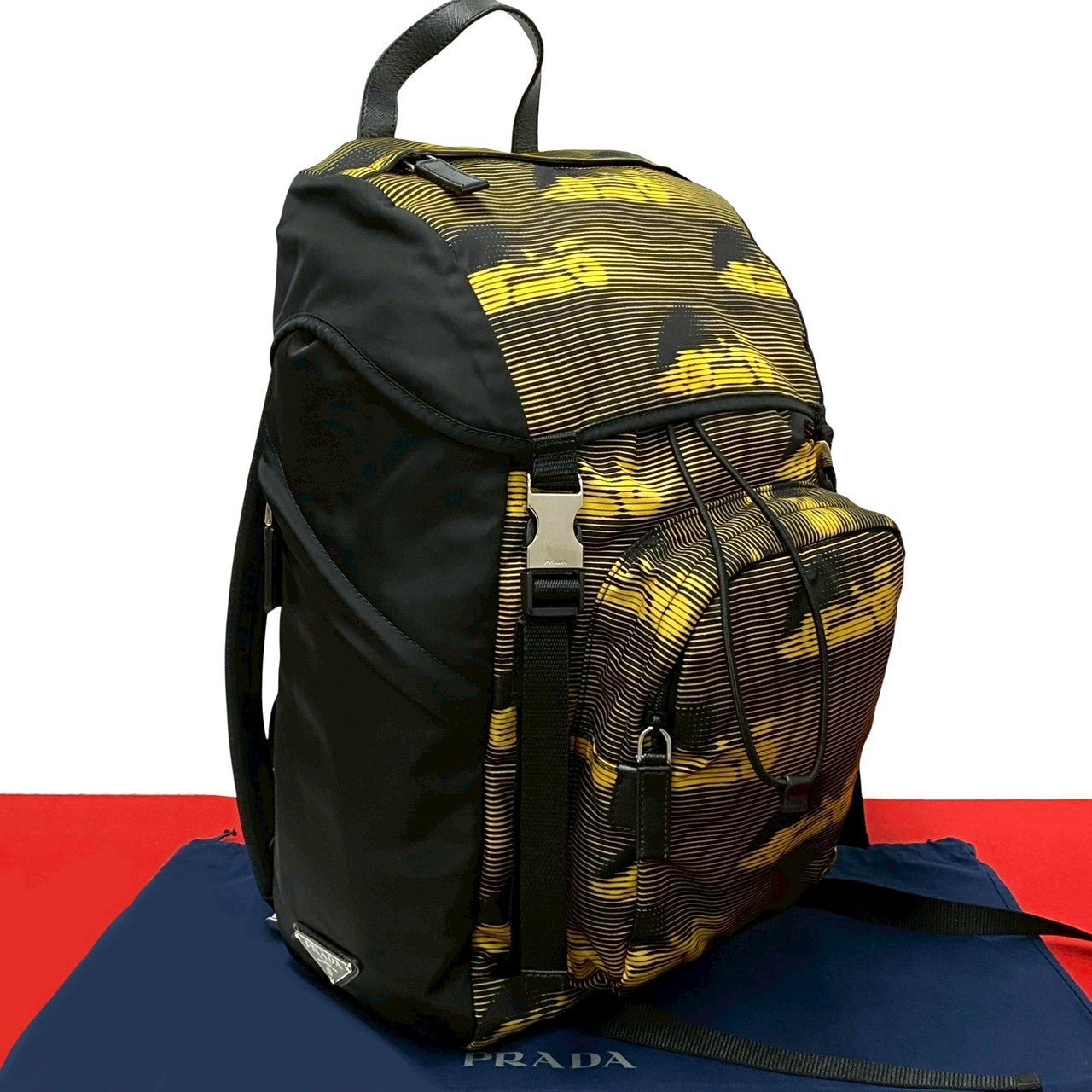PRADA – Trip