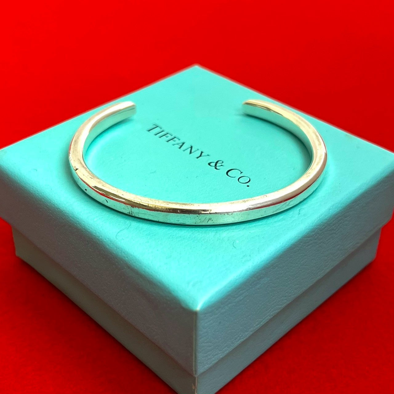 TIFFANY&Co. Tiffany Makers Narrow Cuff Bangle – Trip